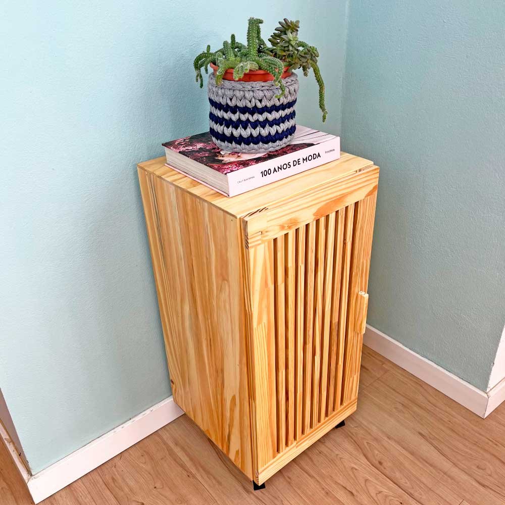 Armário Multiuso Ripado Médio com Rodinhas Natural