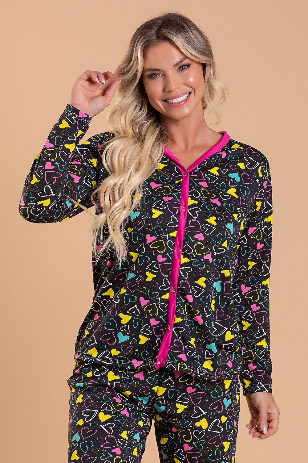 Pijama Feminino Corações Coloridos Abertura Com Botões