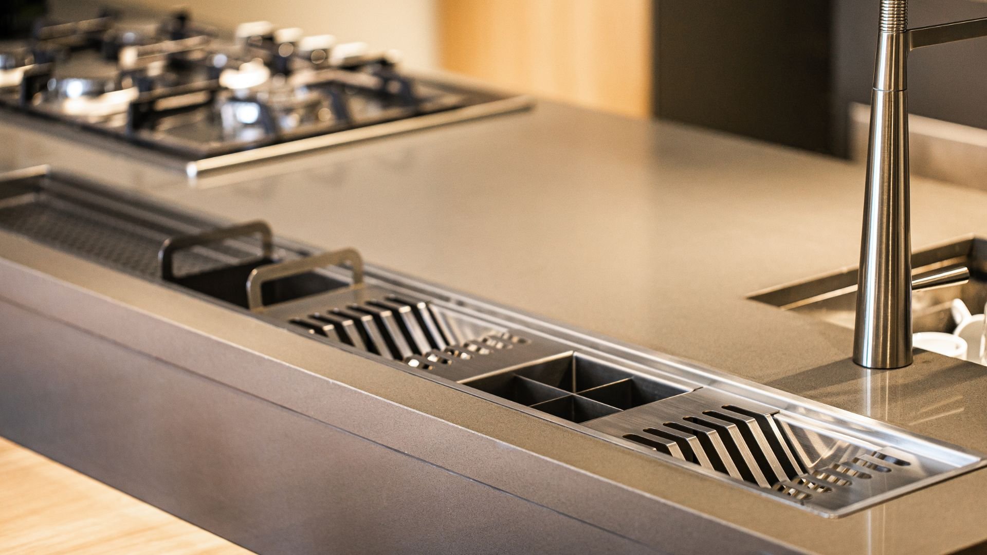 Calha Úmida em Aço Inox Escovado Xteel - 1526mm