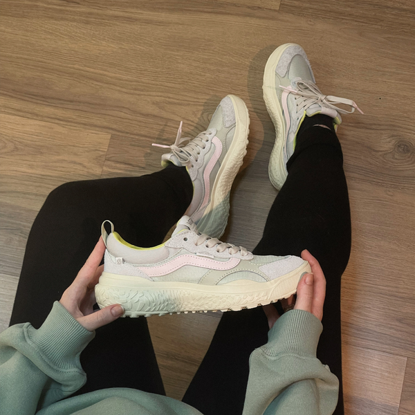 Tênis Vans Ultrarange Neo Vr3 Light Yellow Multi