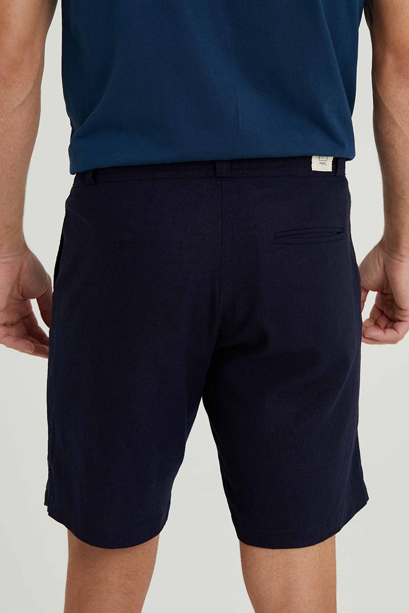 Bermuda Classic Linho Azul Marinho