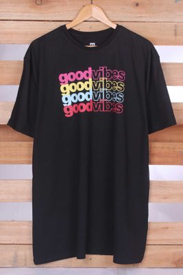 Camiseta Good Vibes - Plus Size