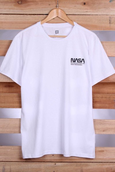 Camiseta Nasa Peito