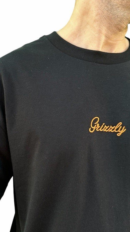 Camiseta Masculina Grizzly Mini Script Bordado Preta - Mahai Shop