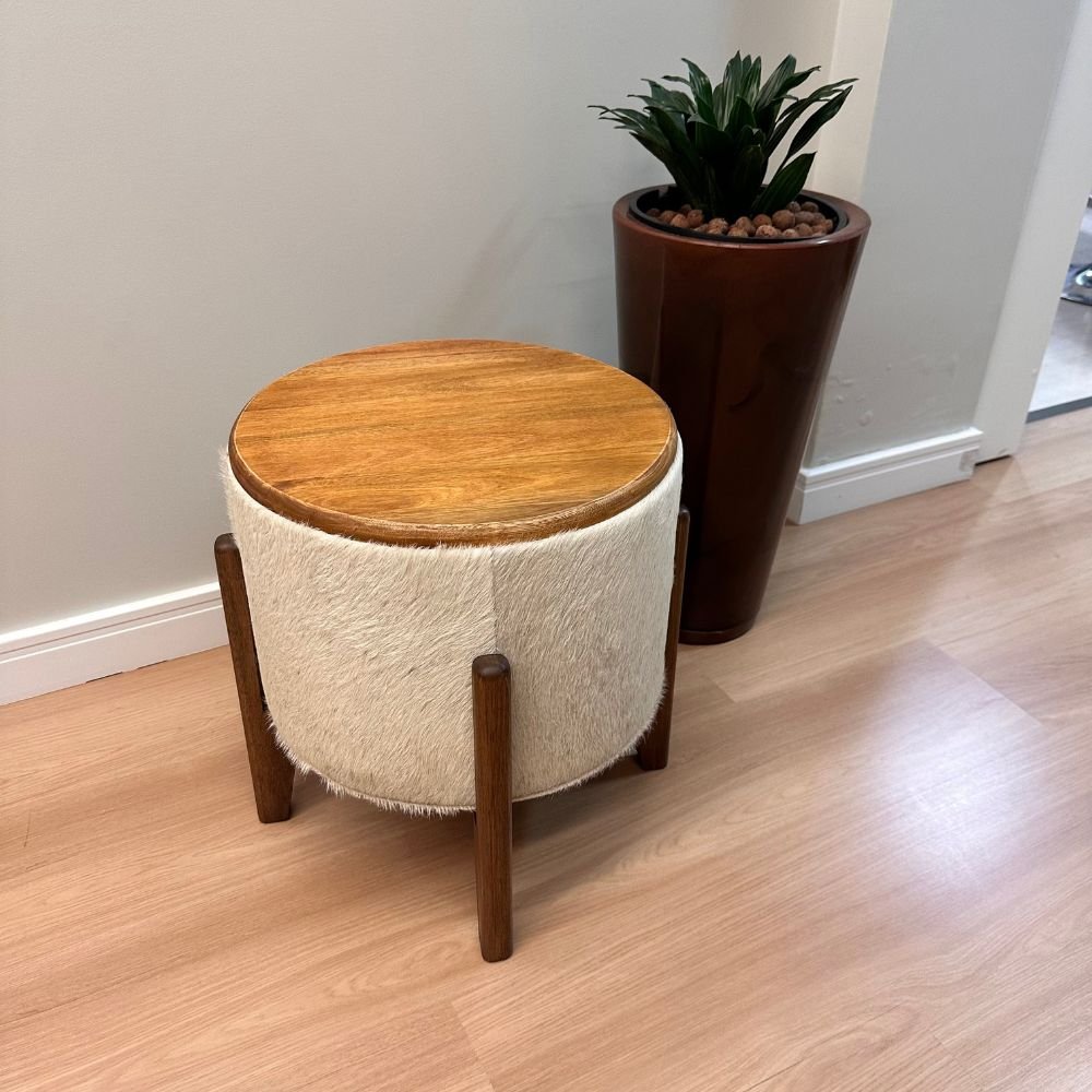 Puff Vira Mesa Em Couro Legítimo Tons De Branco - Sob Encomenda