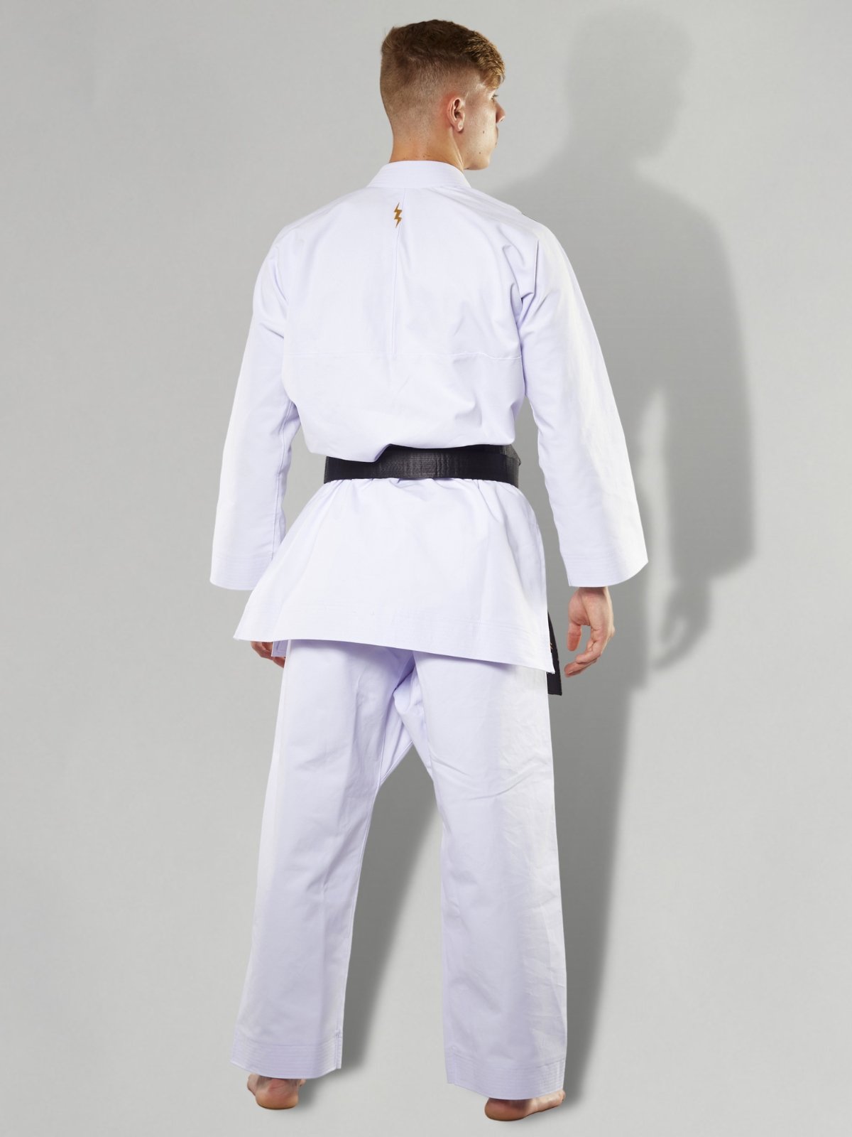 Kit Dois Kimonos Adulto Zanshin Gold Line Kata e Kumite com CBK